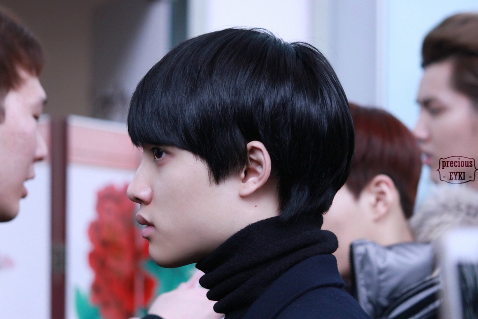 ㄱ [Mission] 공항에서 Mr.변을 만나 헤로인을 받아올 것. - 인스티즈(instiz) 엑소 카테고리