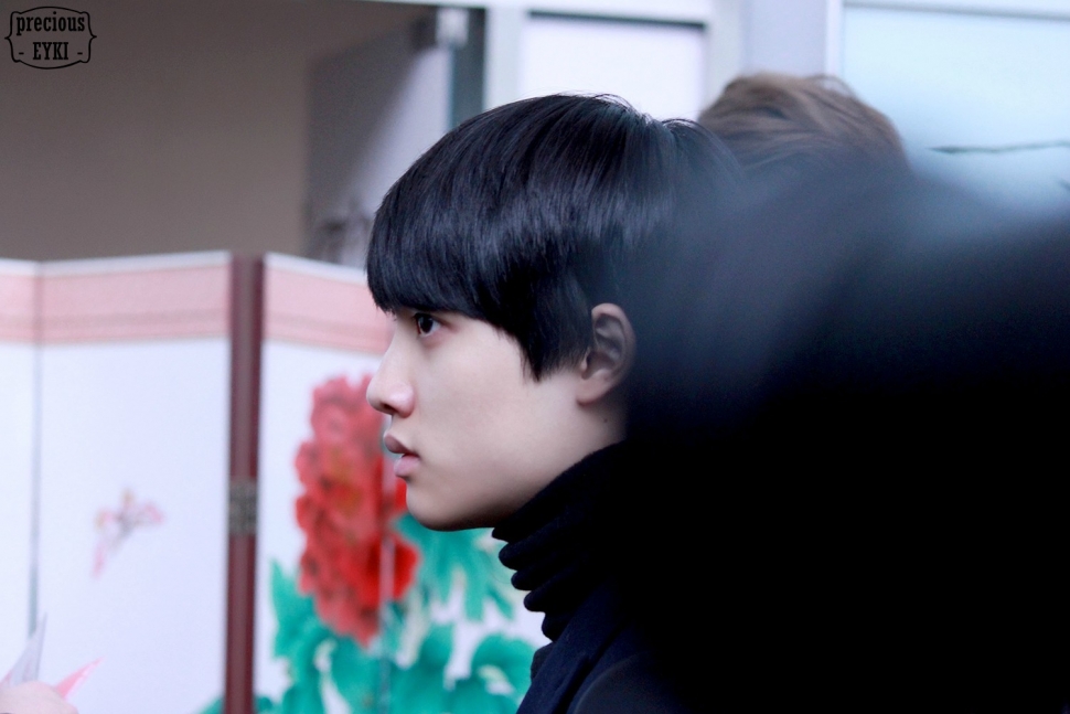 ㄱ [Mission] 공항에서 Mr.변을 만나 헤로인을 받아올 것. - 인스티즈(instiz) 엑소 카테고리