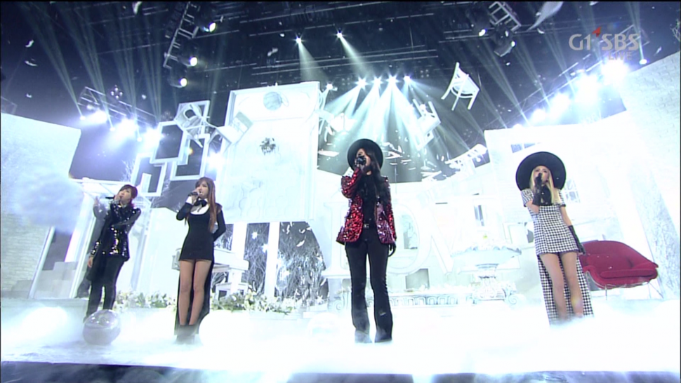 오늘 인기가요 2NE1 레전드였다는 무대세트.jpg (진짜겨울감성주의) - 인스티즈(instiz) 인티포털 카테고리