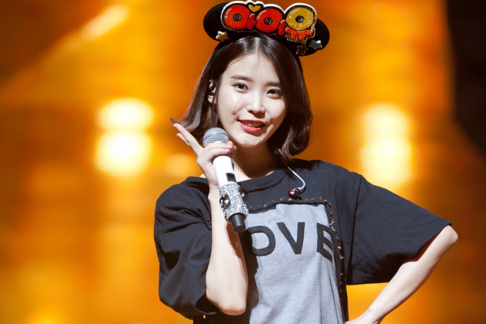 어제 아이유 콘서트 포토타임 직찍 - 인스티즈(instiz) 이슈 카테고리