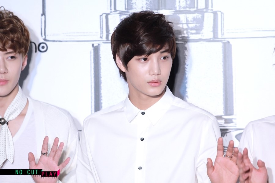 120607 꼬르소꼬모 향수런칭쇼 종인이 모음 - 인스티즈(instiz) 엑소 카테고리