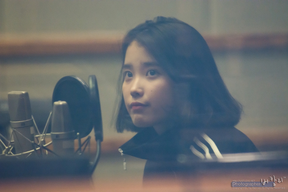 일진언니 돋는 아이유 - 인스티즈(instiz) 인티포털 카테고리