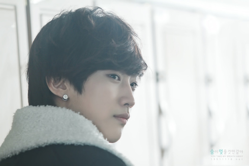 눈매가 매력적인 B1A4 진영 - 인스티즈(instiz) 연예잡담 카테고리