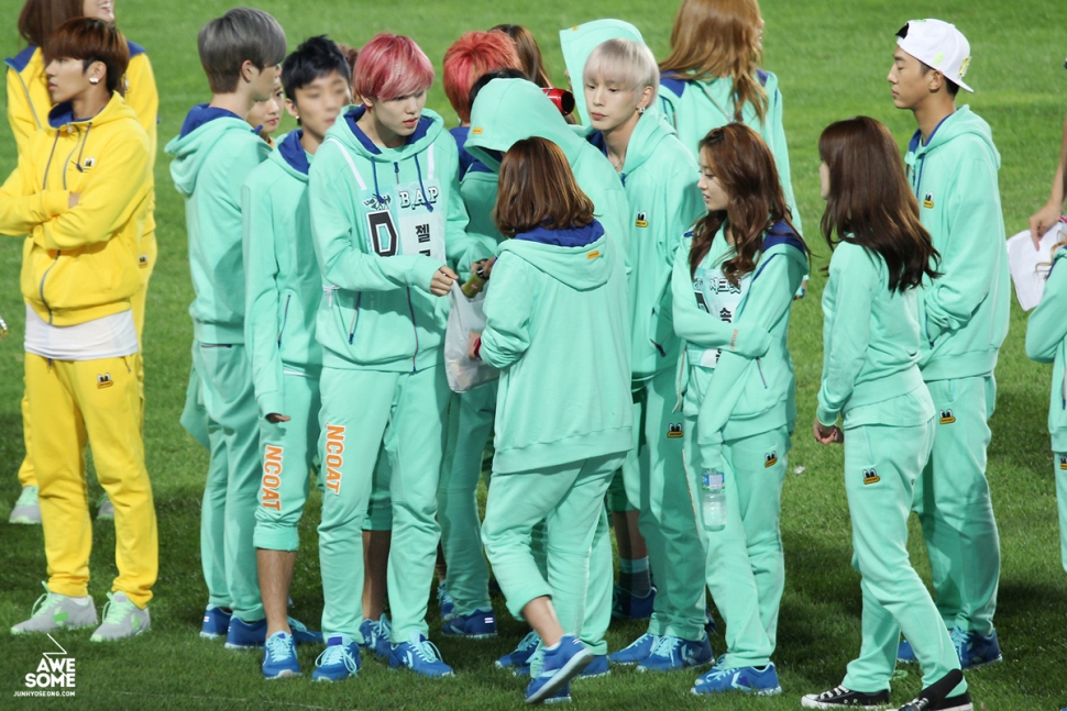 160cm 송지은,184cm젤로 힐/운동화 키차이.jpg - 인스티즈(instiz) 이슈 카테고리