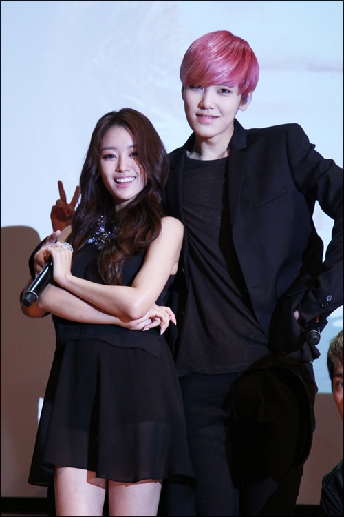 160cm 송지은,184cm젤로 힐/운동화 키차이.jpg - 인스티즈(instiz) 이슈 카테고리