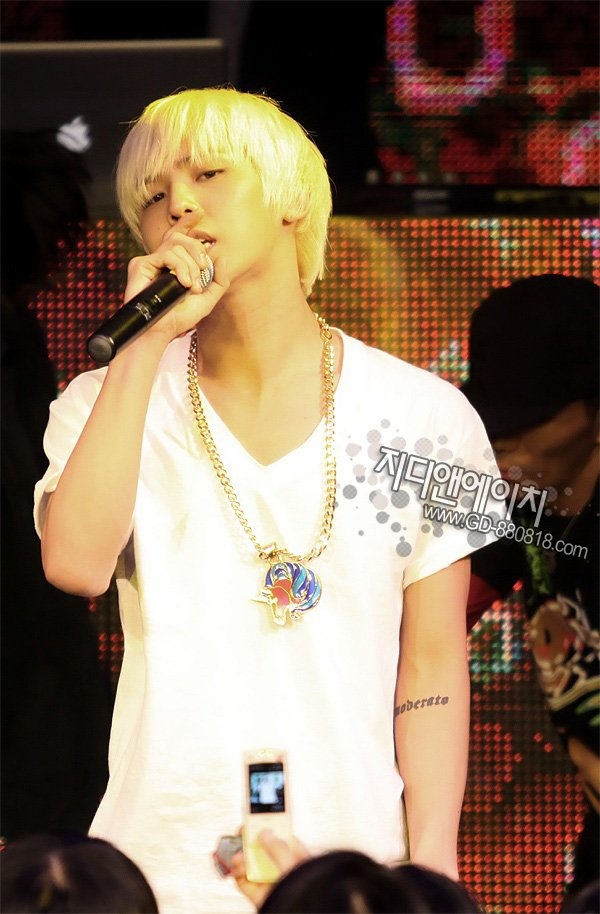 금발GD vs 투톤GD 1111122222 - 인스티즈(instiz) 인티포털 카테고리