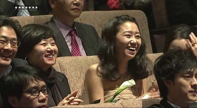 2008 청룡영화제 비 rainism 공연때 남.여배우들 표정 차이 - 인스티즈(instiz) 이슈 카테고리