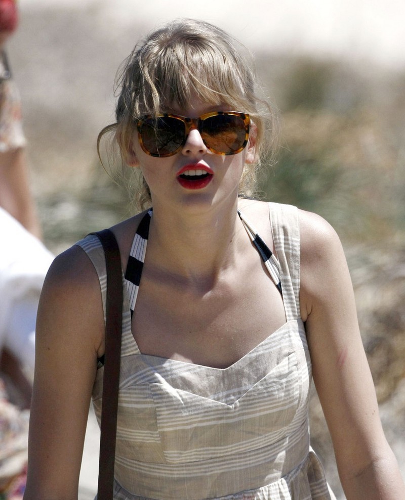 테일러 스위프트 비키니 사진들 - 인스티즈(instiz) 이슈 카테고리