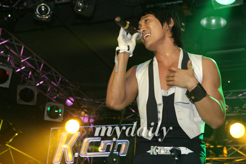 [KCM] KCM과 함께 알아보는 여자들이 싫어하는 남자 워스트 아이템 10 - 인스티즈(instiz) 이슈 카테고리