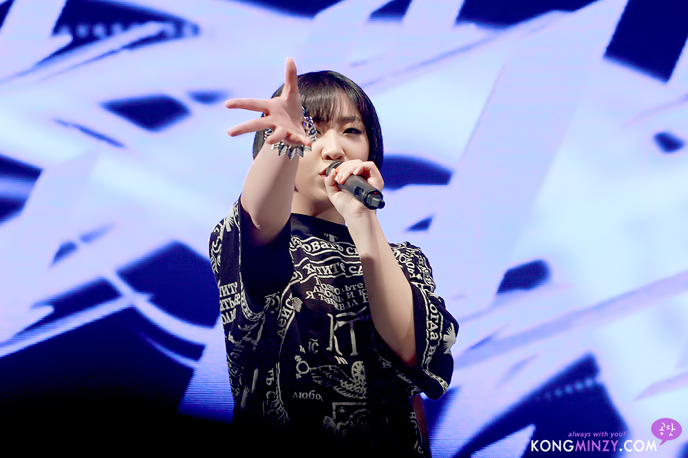 시스루뱅 앞머리한 공민지.jpeg - 인스티즈(instiz) 이슈 카테고리