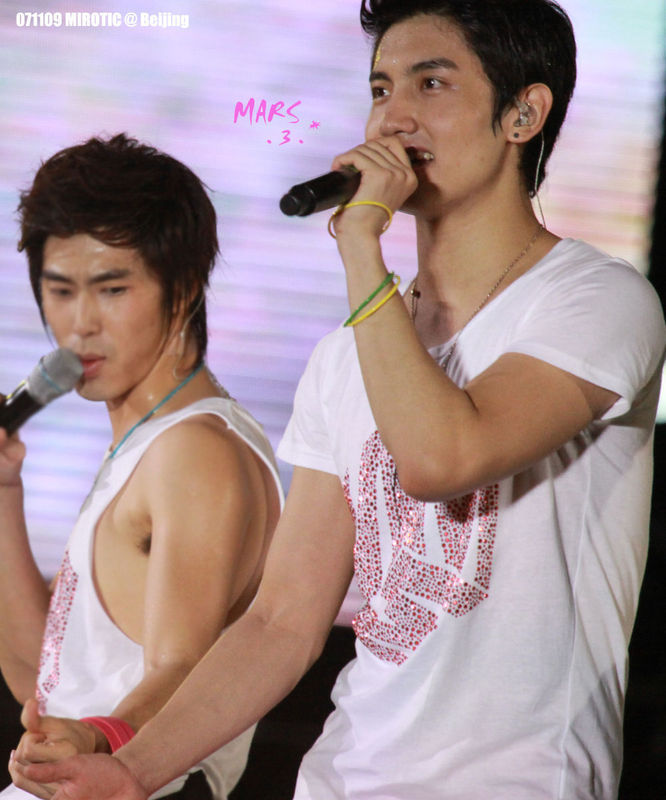 동방신기, JYJ 겨털탐구 (부재: 윤호겨털맛..♥) - 인스티즈(instiz) 인티포털 카테고리