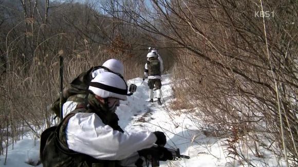 이걸보고도 군인들이 집지키는 개일까?(DMZ 다큐1편) - 인스티즈(instiz) 이슈 카테고리