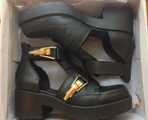 남자들에게는 여자 kcm인 패션.jpg - 인스티즈(instiz) 이슈 카테고리