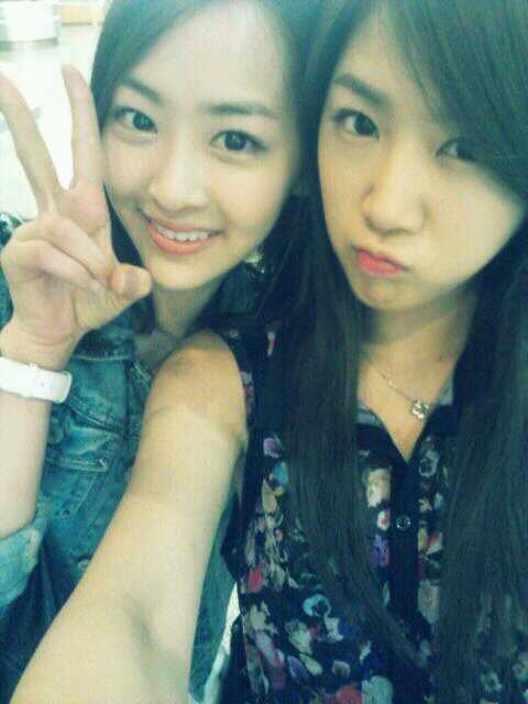 걸그룹 투샷셀카 - 인스티즈(instiz) 이슈 카테고리