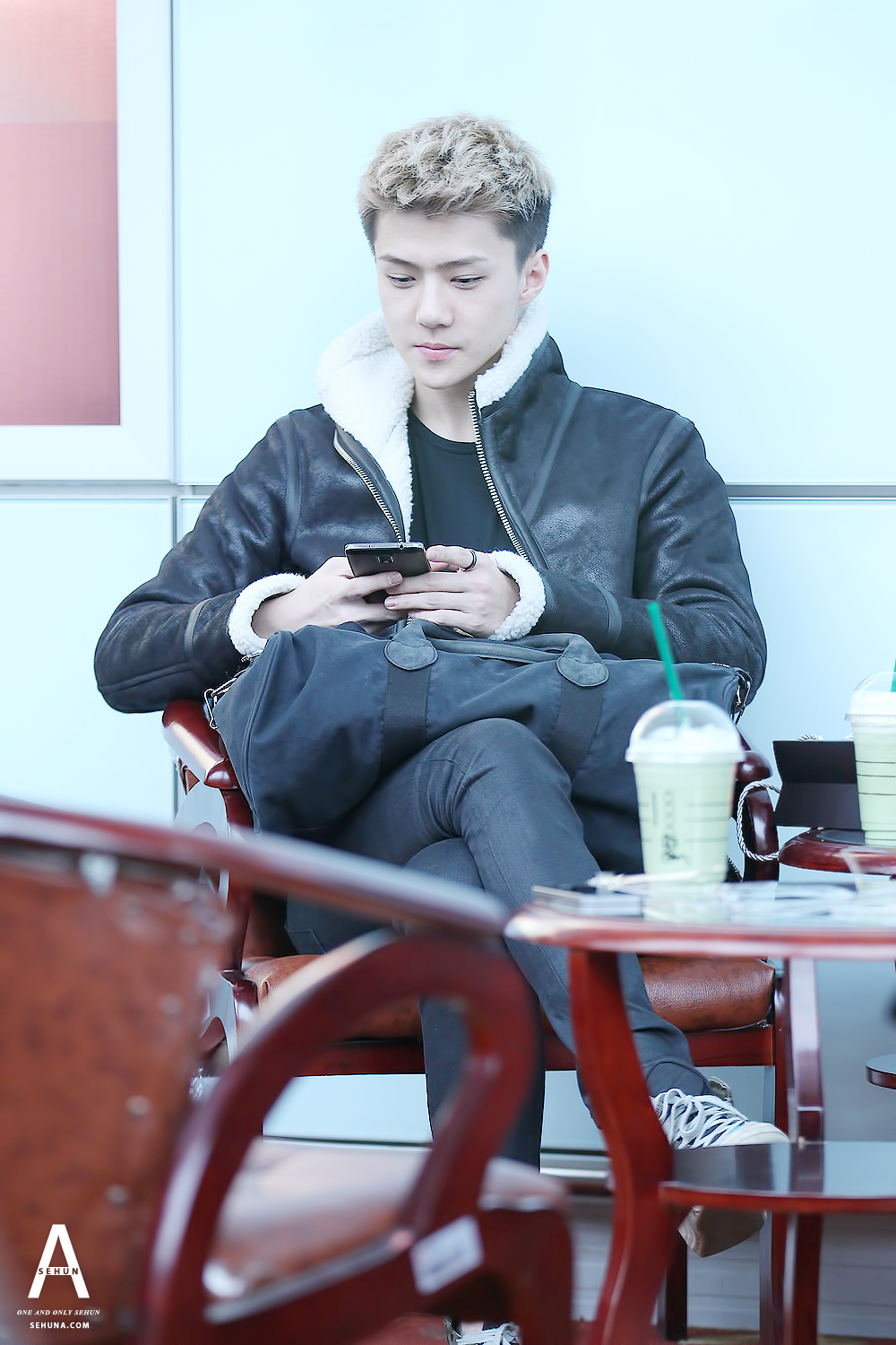 ㄱ [Mission] 공항에서 Mr.변을 만나 헤로인을 받아올 것. - 인스티즈(instiz) 엑소 카테고리