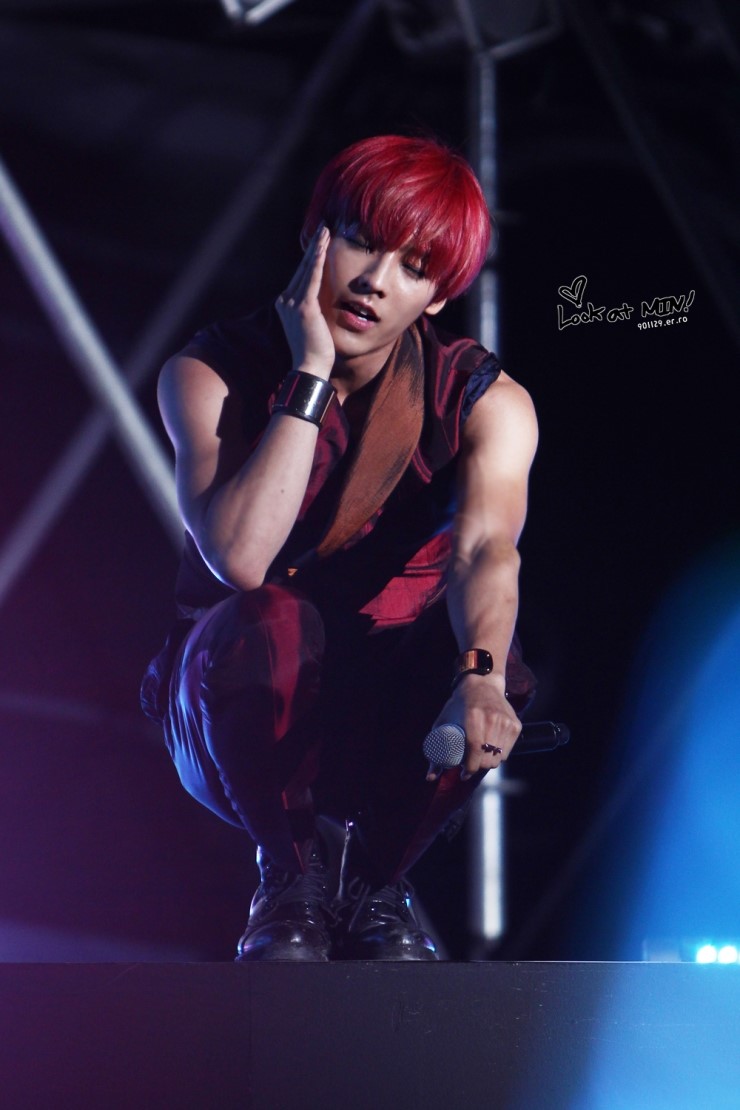 男아이돌의 붉은 염색 머리st - 인스티즈(instiz) 이슈 카테고리