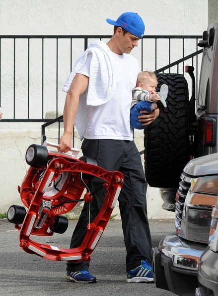 요즘 천조국 누나 씹덕사 강요하는 셀렙베이비(father.조쉬두하멜&마이클부블레) - 인스티즈(instiz) 이슈 카테고리