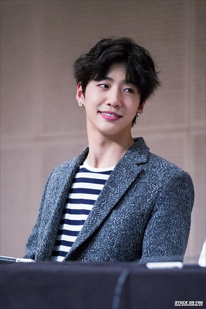 사복 패션으로 자주 언급되는 남자 아이돌 5명 (훈남st) - 인스티즈(instiz) 이슈 카테고리