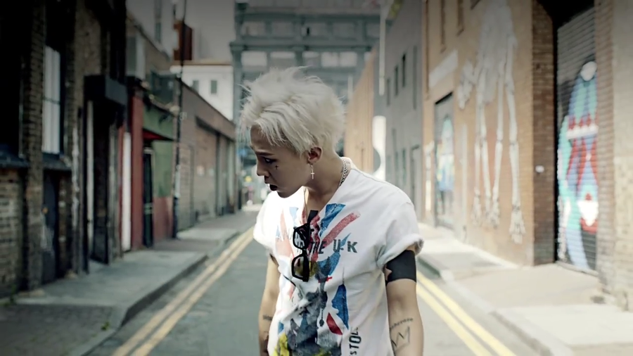 지-드래곤 (G-Dragon) - 삐딱하게 (CROOKED) (라이브) - 인스티즈(instiz) 이슈 카테고리