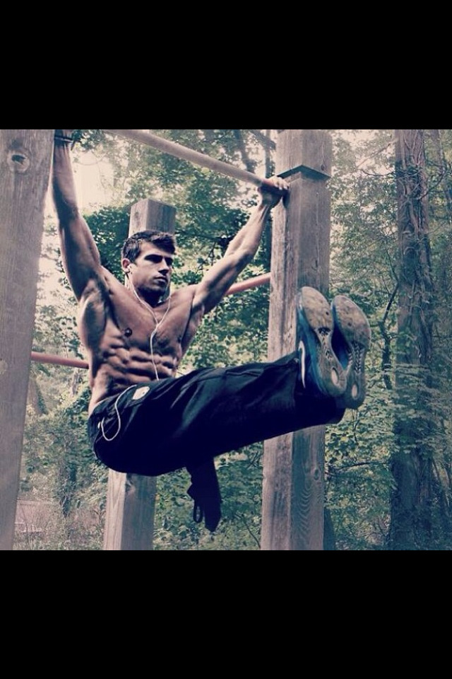 오직 맨몸 운동으로만 만든 Lazar Novovic 성님 - 인스티즈(instiz) 이슈 카테고리